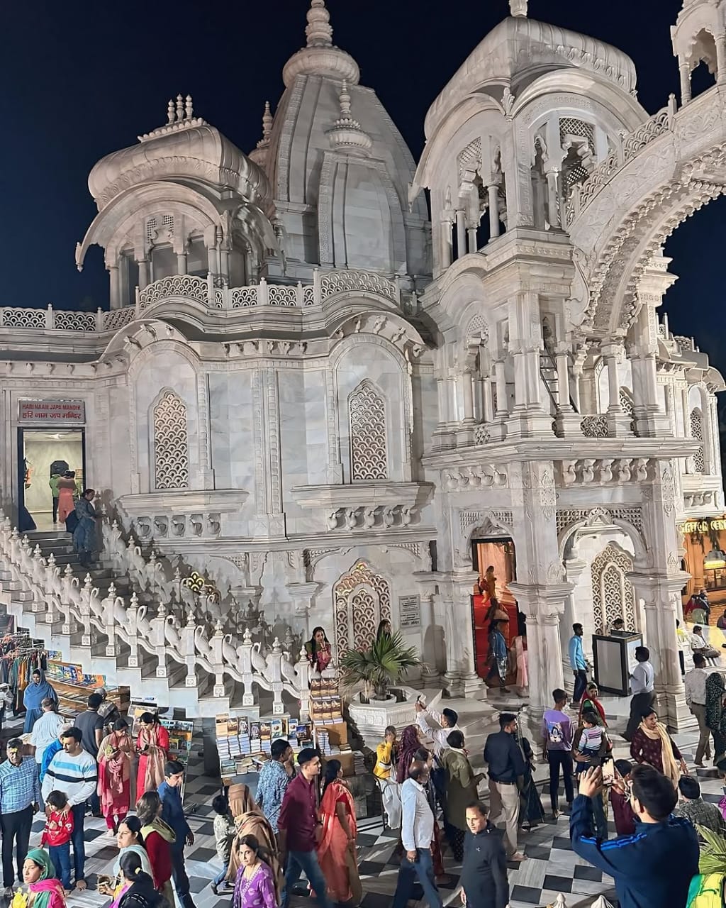 Iskcon Temple In Vrindavan History | Timing | Location